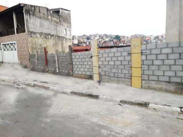 Terreno / Lote para Venda em Osasco/SP Padroeira