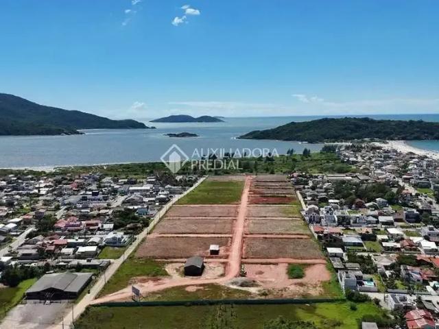 Terreno / Lote para Venda em Palhoça/SC Enseada de Brito