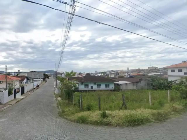Terreno / Lote para Venda em Palhoça/SC Passa Vinte
