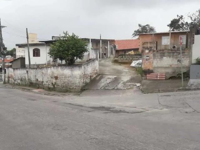 Terreno / Lote para Venda em Palhoça/SC Passa Vinte