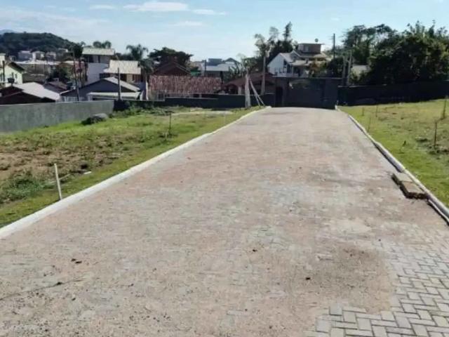 Terreno / Lote para Venda em Palhoça/SC Praia de Cima Pinheira