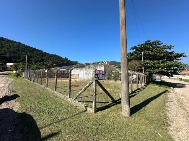 Terreno / Lote para Venda em Palhoça/SC Praia de Fora