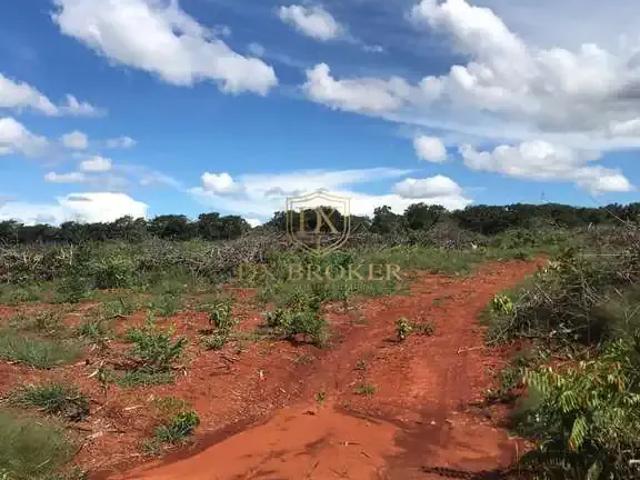 Terreno / Lote para Venda em Paracatu/MG Jardim Serrano