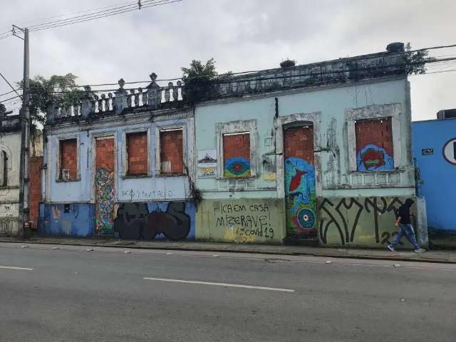 Terreno / Lote para Venda em Paranaguá/PR Centro