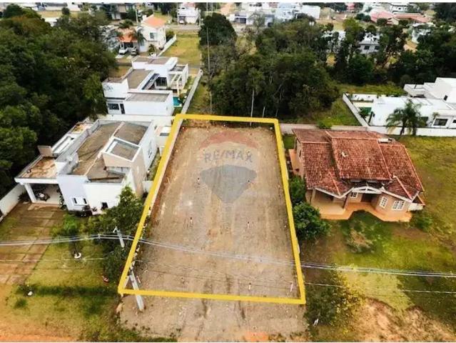 Terreno / Lote para Venda em Pardinho/SP Centro