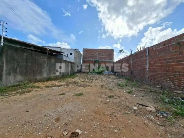 Terreno / Lote para Venda em Parnamirim/RN Cajupiranga
