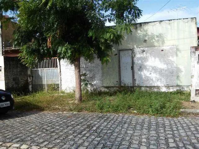 Terreno / Lote para Venda em Parnamirim/RN Emaús
