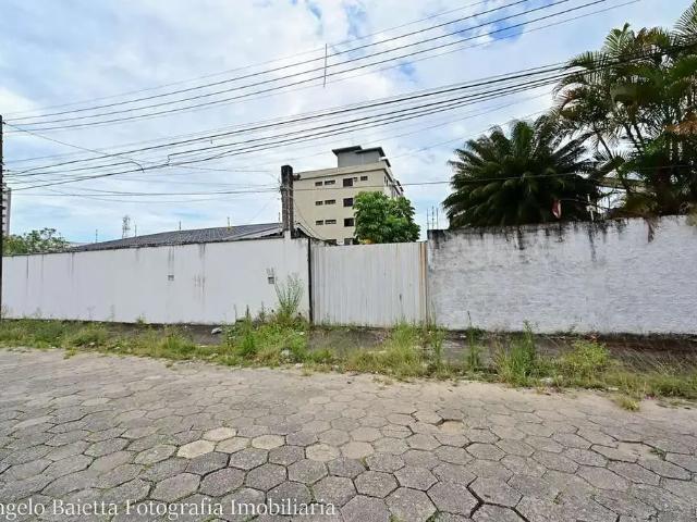 Terreno / Lote para Venda em Peruíbe/SP Centro