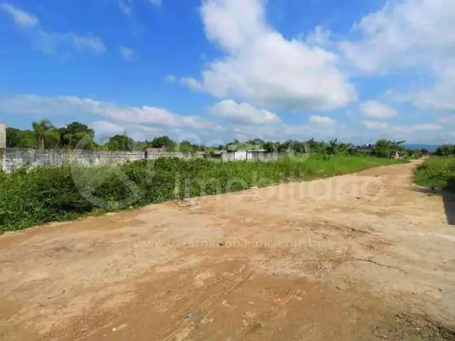 Terreno / Lote para Venda em Peruíbe/SP Estância Leão Novaes