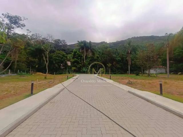 Terreno / Lote para Venda em Petrópolis/RJ Carangola