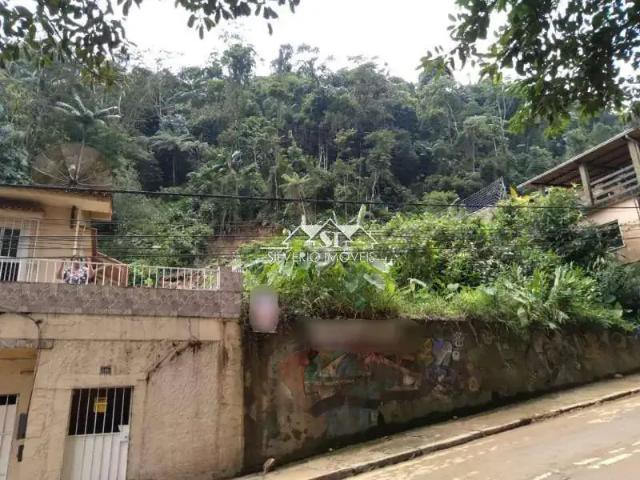 Terreno / Lote para Venda em Petrópolis/RJ Castelanea