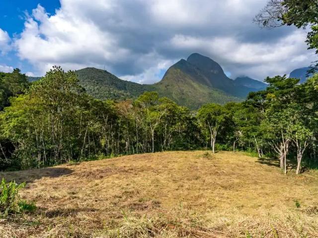 Terreno / Lote para Venda em Petrópolis/RJ Itaipava