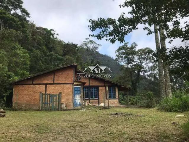 Terreno / Lote para Venda em Petrópolis/RJ Quarteirão Brasileiro