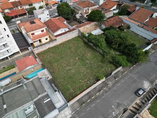 Terreno / Lote para Venda em Pindamonhangaba/SP Vila Bourghese