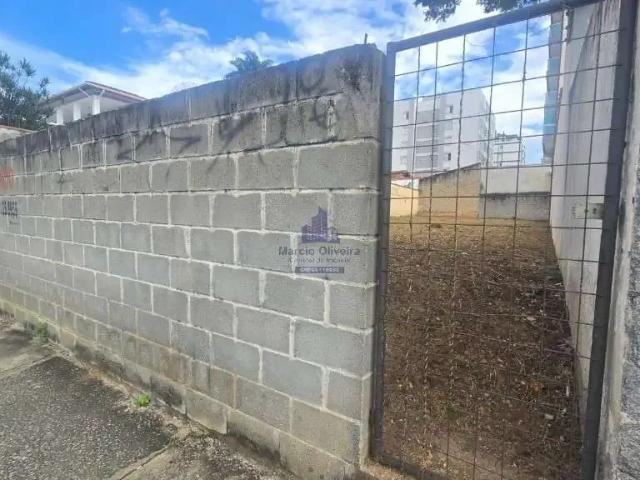 Terreno / Lote para Venda em Pindamonhangaba/SP Vila Bourghese