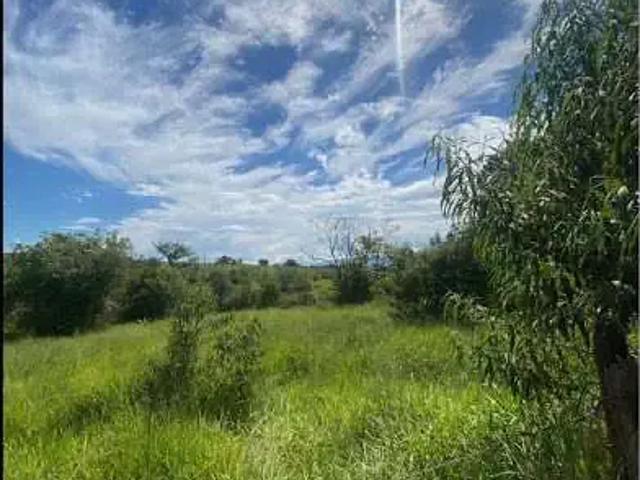 Terreno / Lote para Venda em Pindamonhangaba/SP Goiabal