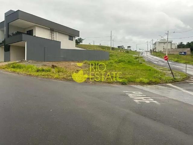 Terreno / Lote para Venda em Pinheiral/RJ Centro