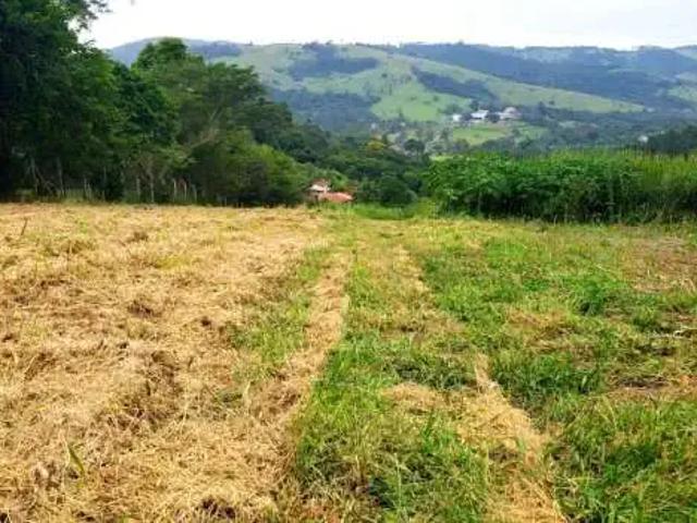 Terreno / Lote para Venda em Piracaia/SP Batatuba