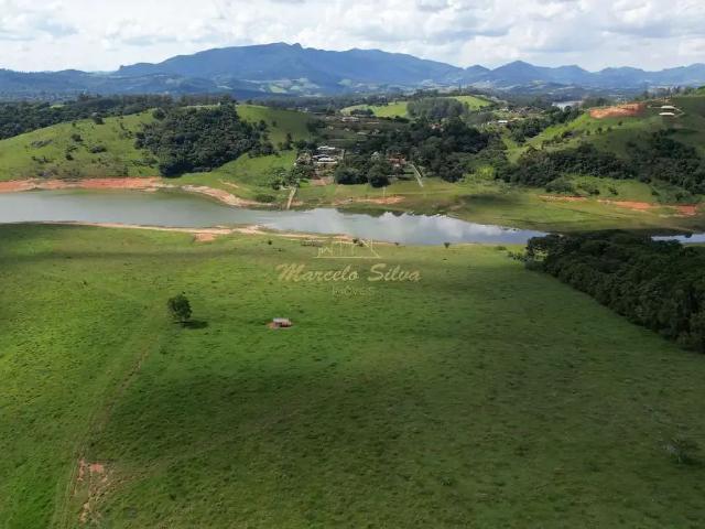 Terreno / Lote para Venda em Piracaia/SP Centro