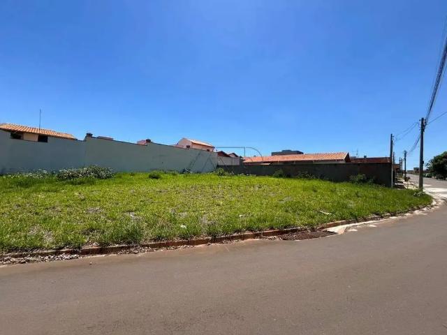 Terreno / Lote para Venda em Piracicaba/SP Pompéia