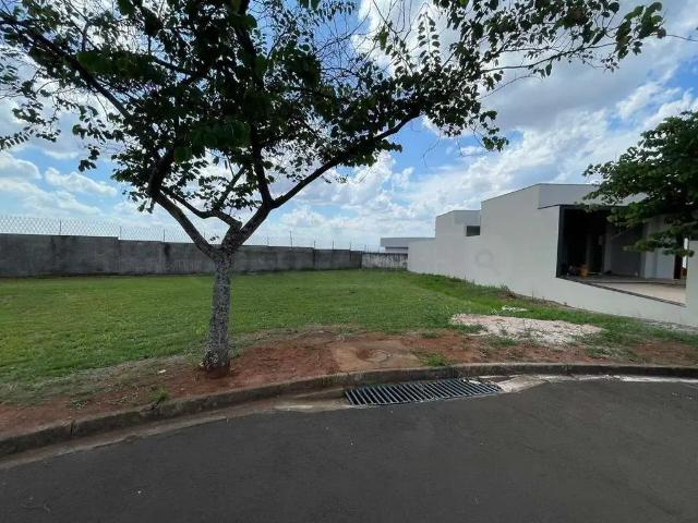 Terreno / Lote para Venda em Piracicaba/SP Parque Taquaral