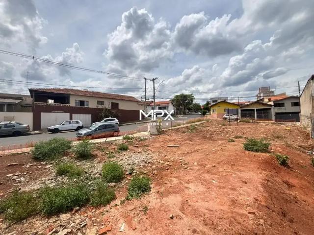 Terreno / Lote para Venda em Piracicaba/SP Vila Independência