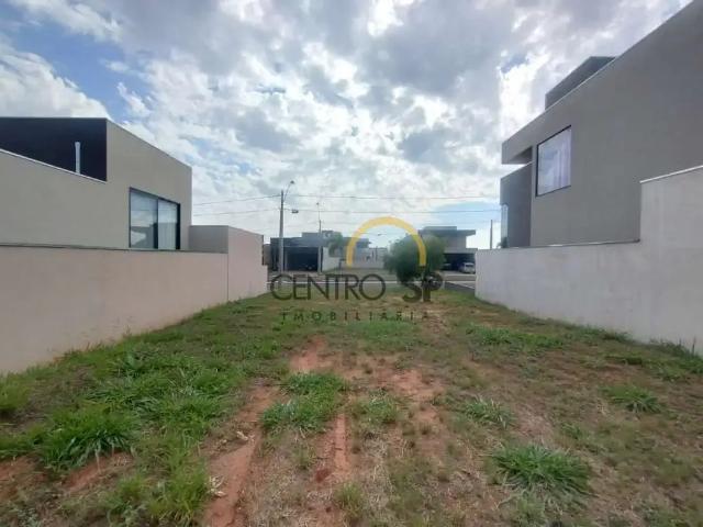 Terreno / Lote para Venda em Piratininga/SP Centro