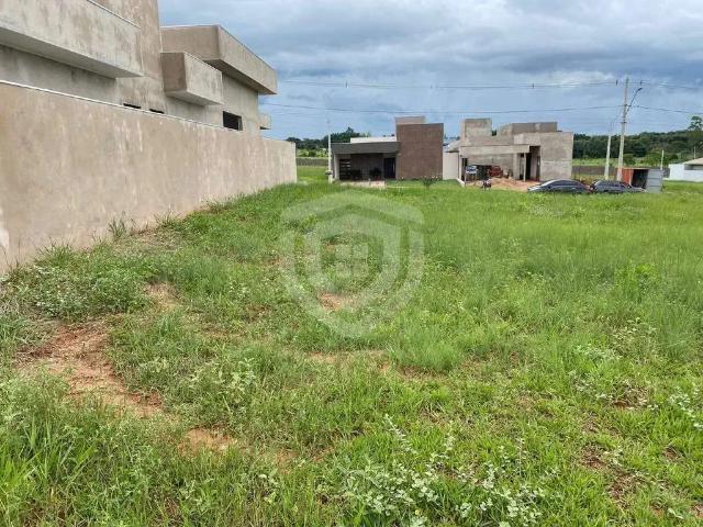 Terreno / Lote para Venda em Piratininga/SP Centro