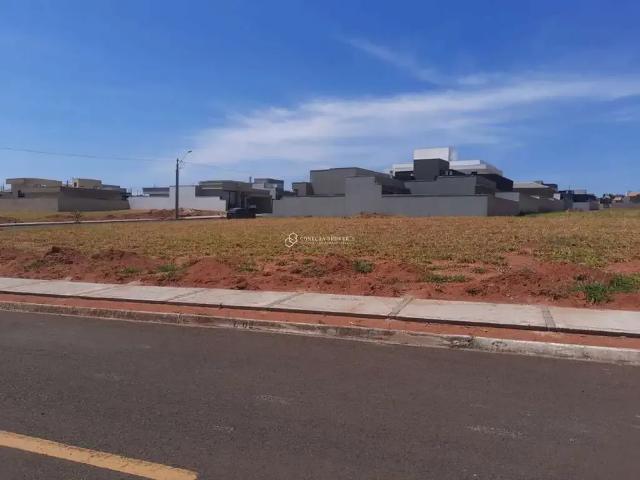 Terreno / Lote para Venda em Piratininga/SP Centro