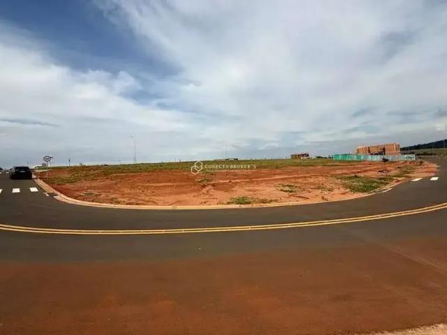 Terreno / Lote para Venda em Piratininga/SP Centro