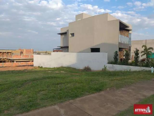 Terreno / Lote para Venda em Piratininga/SP Centro