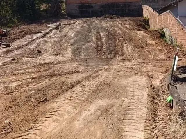 Terreno / Lote para Venda em Poços de Caldas/MG Loteamento Residencial Tiradentes