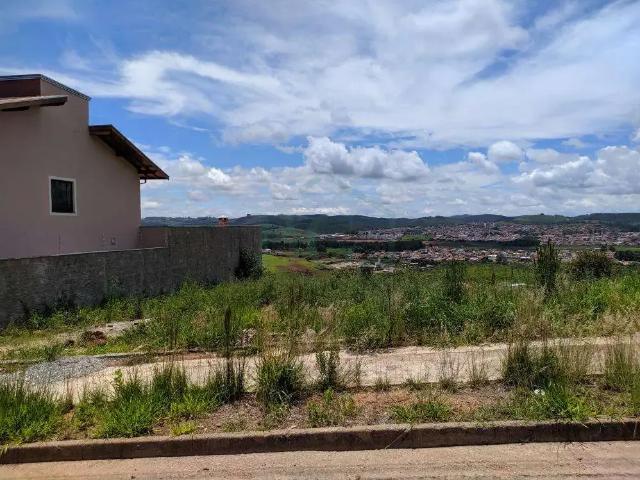 Terreno / Lote para Venda em Poços de Caldas/MG Loteamento Residencial Tiradentes