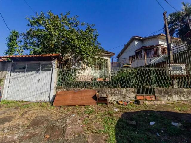 Terreno / Lote para Venda em Porto Alegre/RS Vila Jardim 3 Quartos