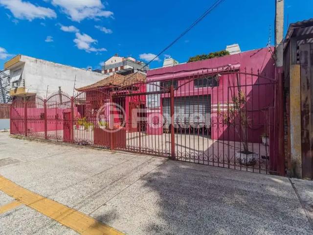 Terreno / Lote para Venda em Porto Alegre/RS Santana 2 Quartos