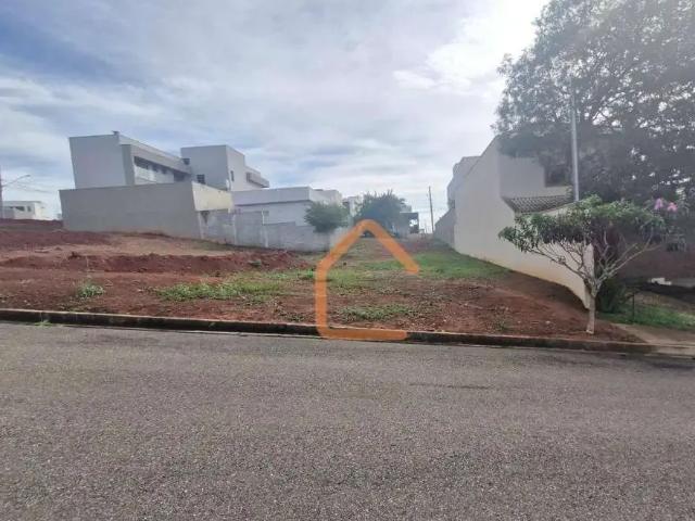 Terreno / Lote para Venda em Pouso Alegre/MG Setvillage Las Palmas