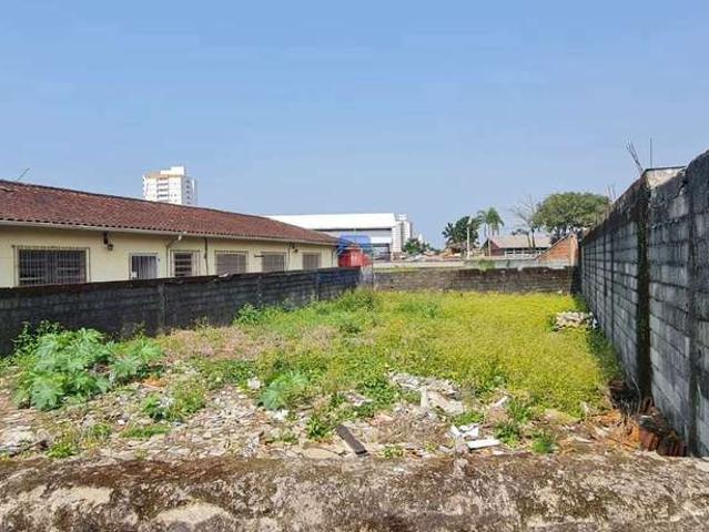Terreno / Lote para Venda em Praia Grande/SP Solemar