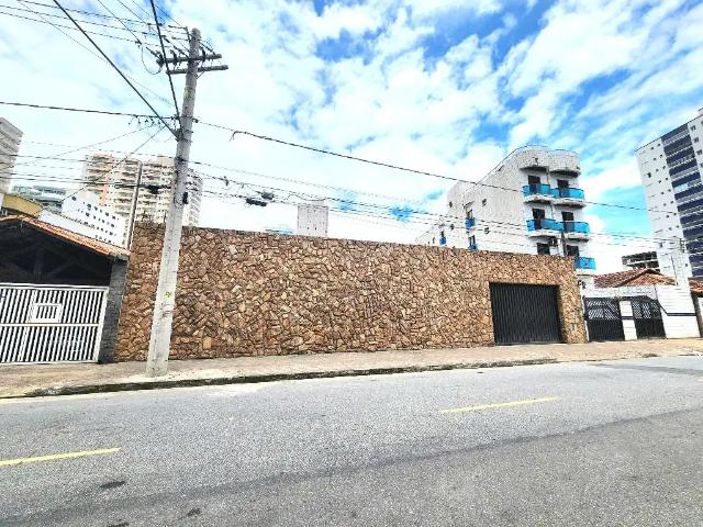 Terreno / Lote para Venda em Praia Grande/SP Boqueirão