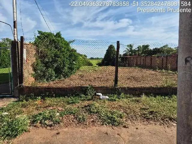 Terreno / Lote para Venda em Presidente Prudente/SP Montalvão