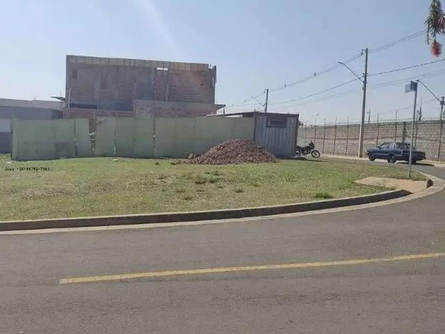 Terreno / Lote para Venda em Presidente Prudente/SP Porto Madero Residence