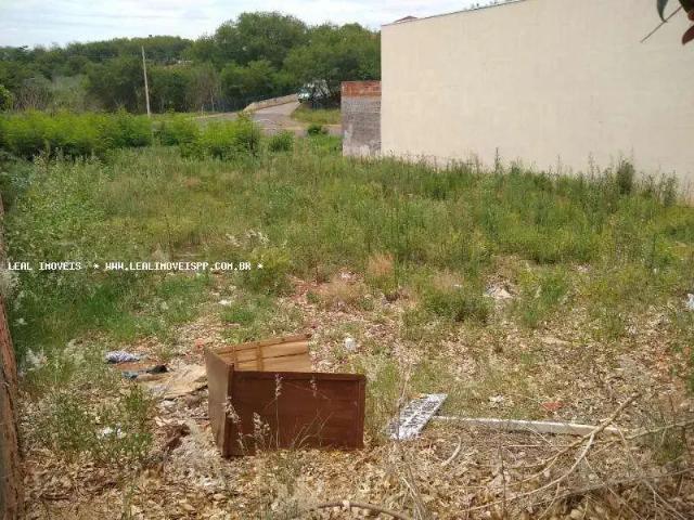 Terreno / Lote para Venda em Presidente Prudente/SP Parque Residencial Servantes II