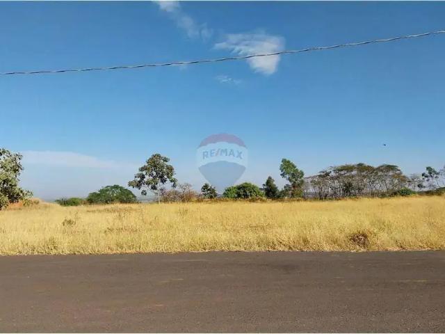 Terreno / Lote para Venda em Restinga/SP Centro