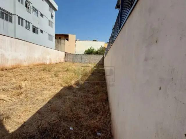 Terreno / Lote para Venda em Ribeirão Preto/SP Condomínio Itamaraty