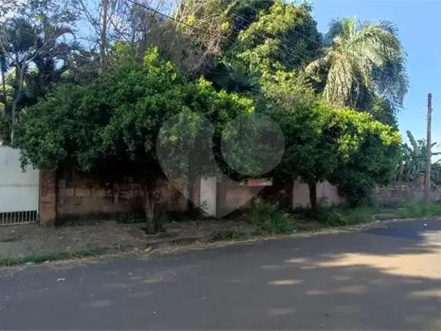 Terreno / Lote para Venda em São Carlos/SP Chácara Parque Club
