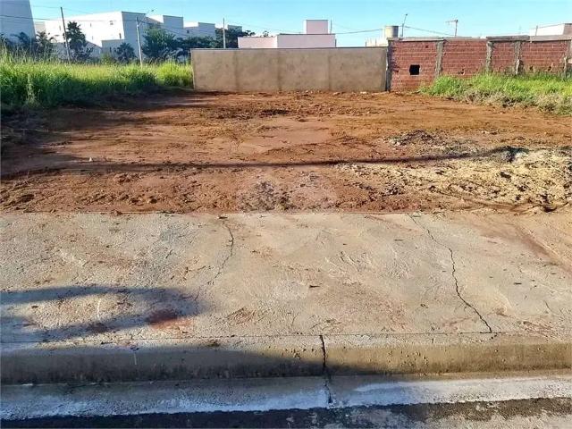 Terreno / Lote para Venda em São Carlos/SP Jardim do Bosque