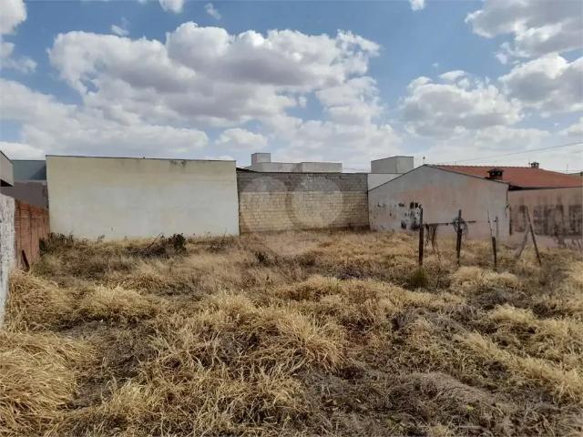 Terreno / Lote para Venda em São Carlos/SP Jardim Embaré
