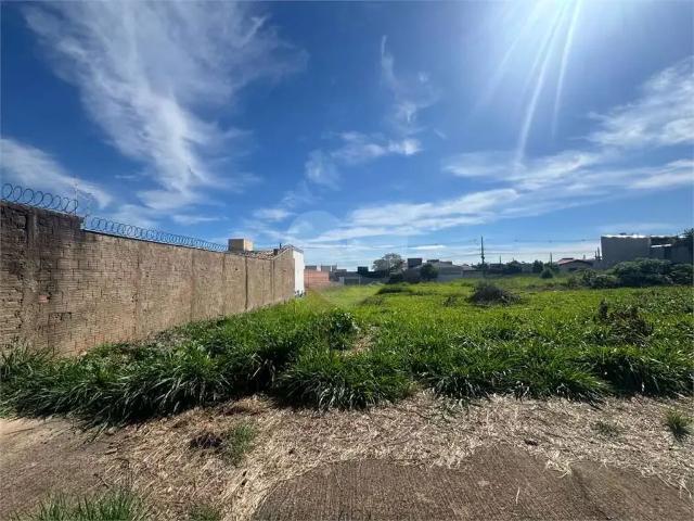 Terreno / Lote para Venda em São Carlos/SP Jardim Embaré