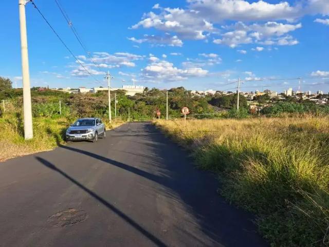 Terreno / Lote para Venda em São Carlos/SP Jardim Guanabara
