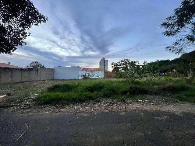 Terreno / Lote para Venda em São Carlos/SP Jardim Hikare