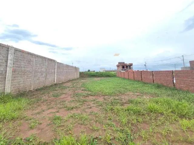Terreno / Lote para Venda em São Carlos/SP Jardins do Porto